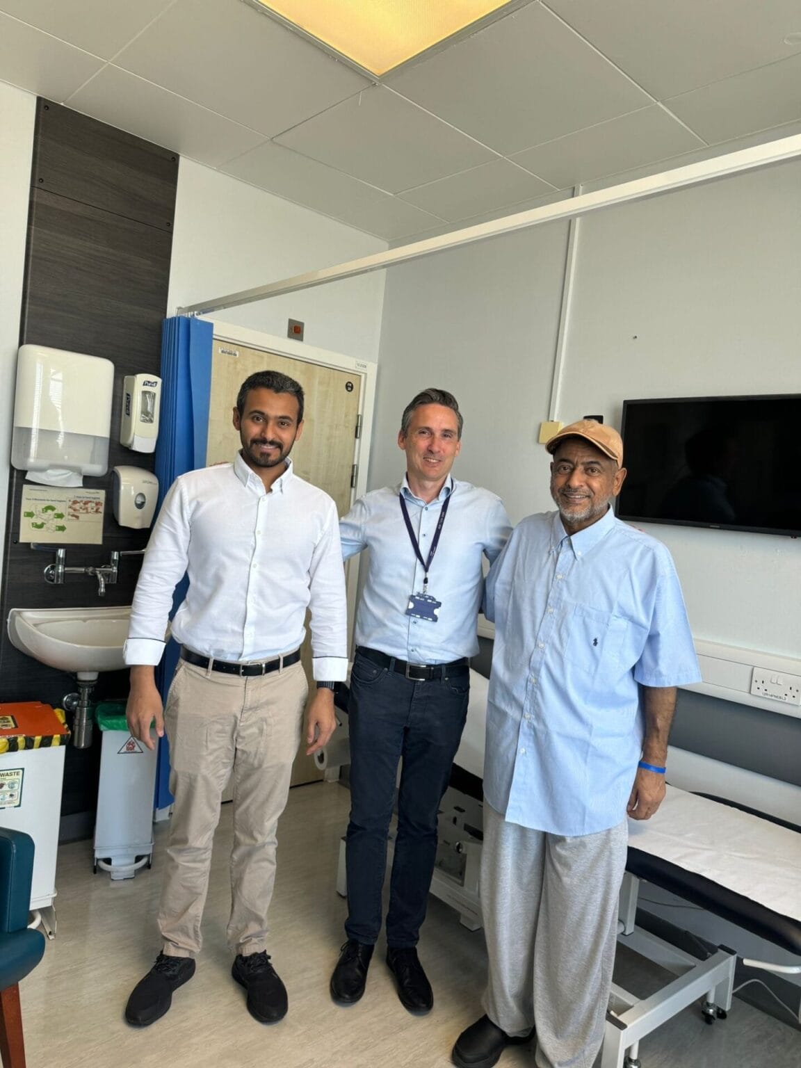 Father living decades with kidney disease was given a new hope by son ...